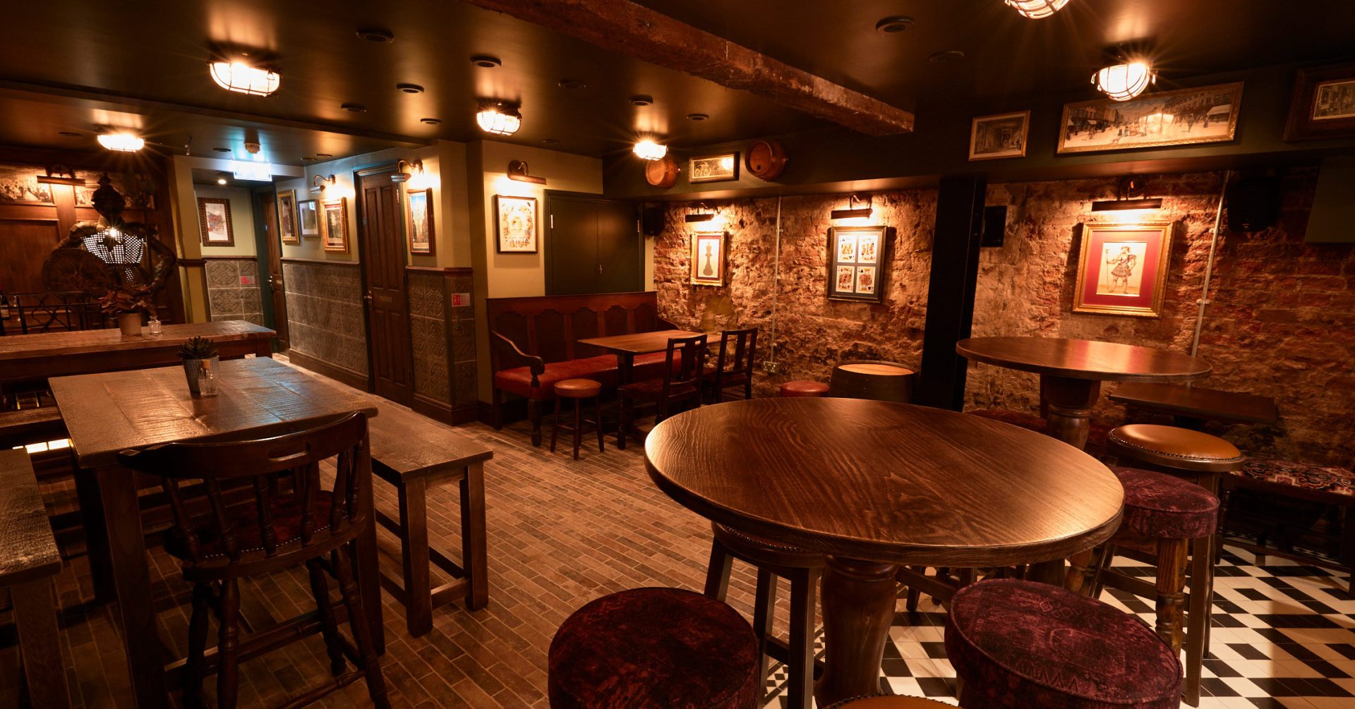 Young Magdalen Winter Drinks - Magdalen College